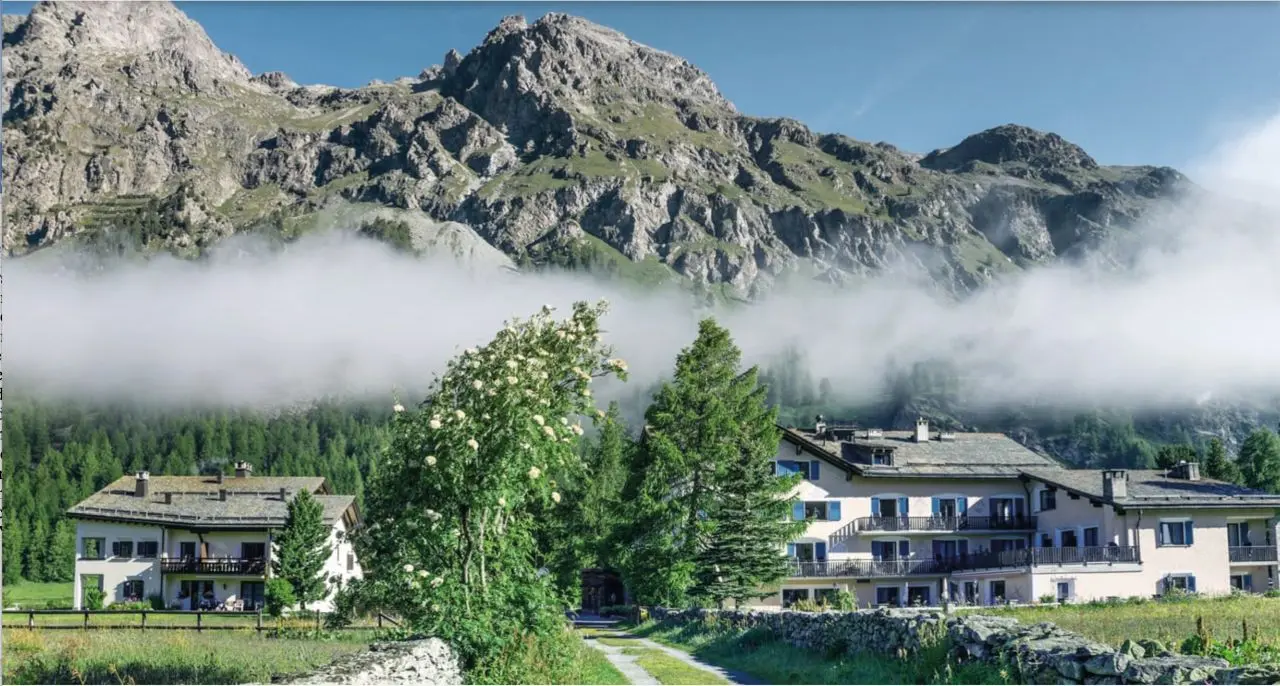 Passo del Maloja: Il Valico tra Engadina e Bregaglia